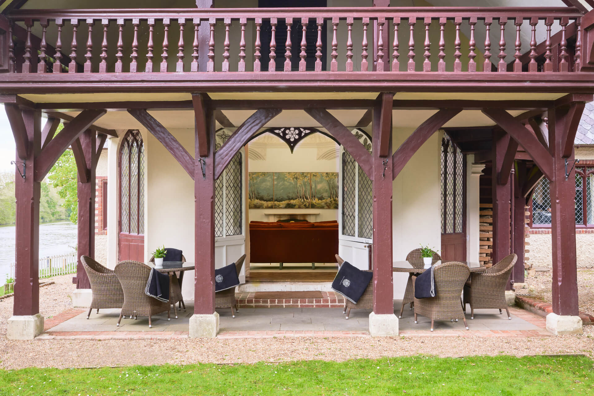 Luxury Spring Cottage in Berkshire | Cliveden House, Taplow