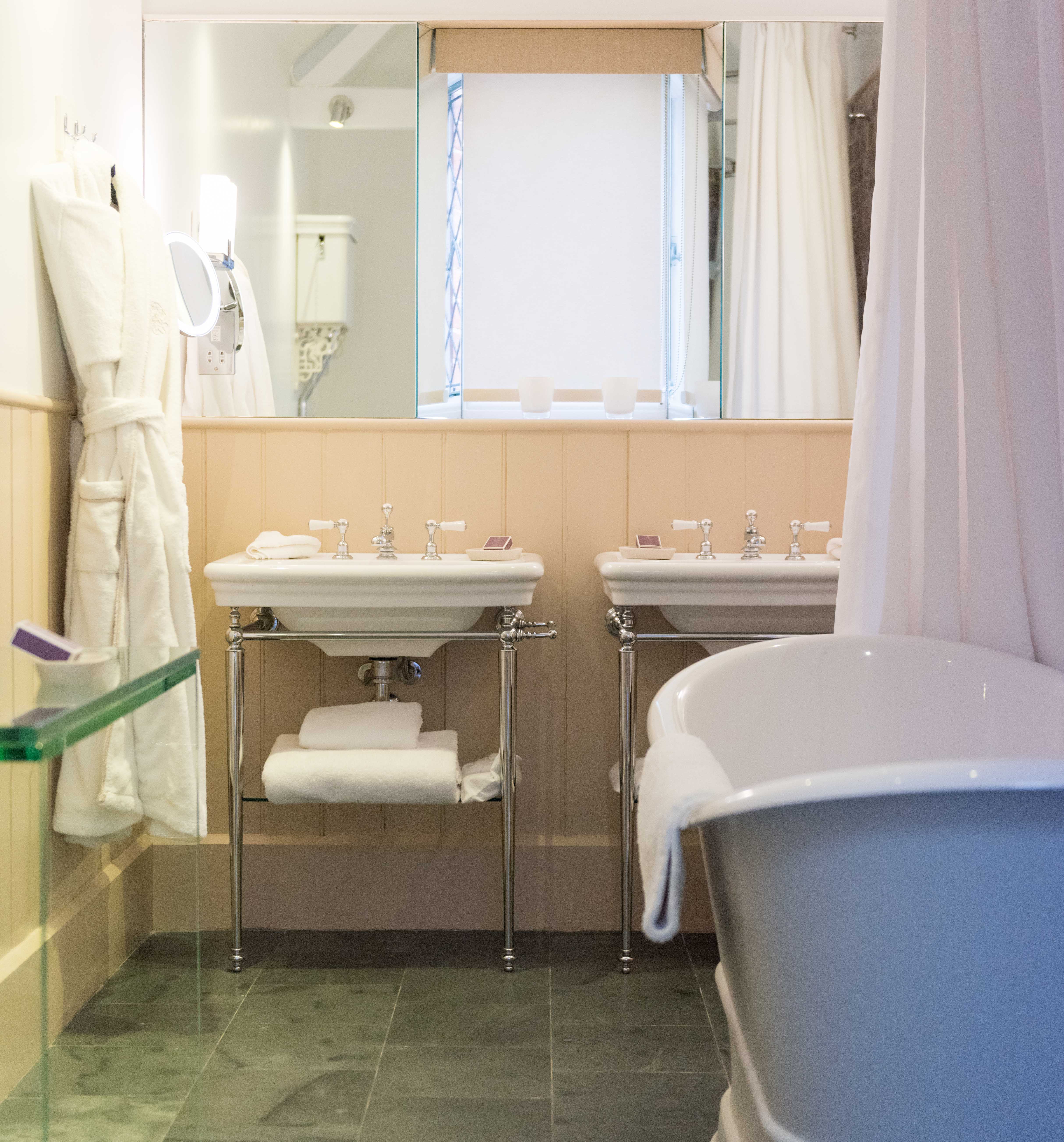 Luxury Spring Cottage in Berkshire | Cliveden House, Taplow